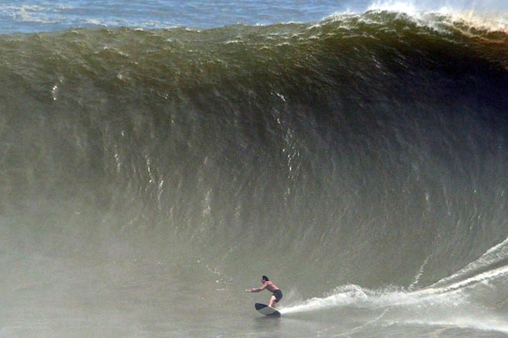 La ola más grande jamás surfeada