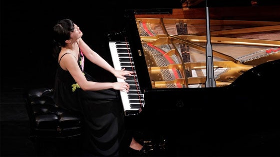 Fei Fei Dong, talento único al piano por sólo 9