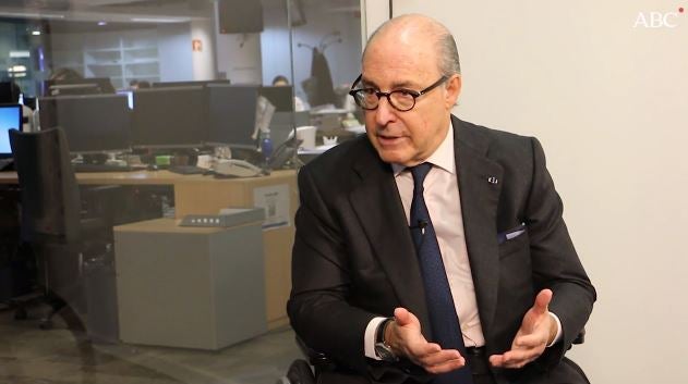 John Zulueta: «Formamos a gente del siglo XXI con profesores del XX y ...