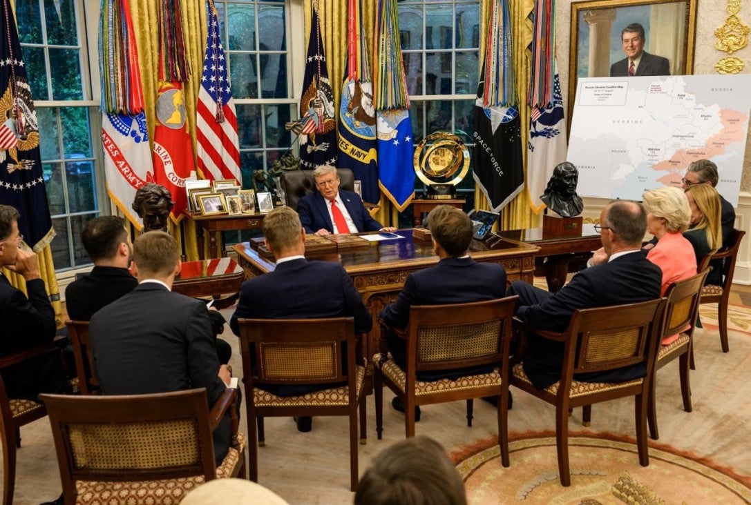 Alaska, progreso a costa de Ucrania y de Europa