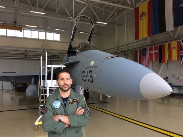 Capitán García Galán, piloto de F-18 en Estonia: «Alcanzamos ...